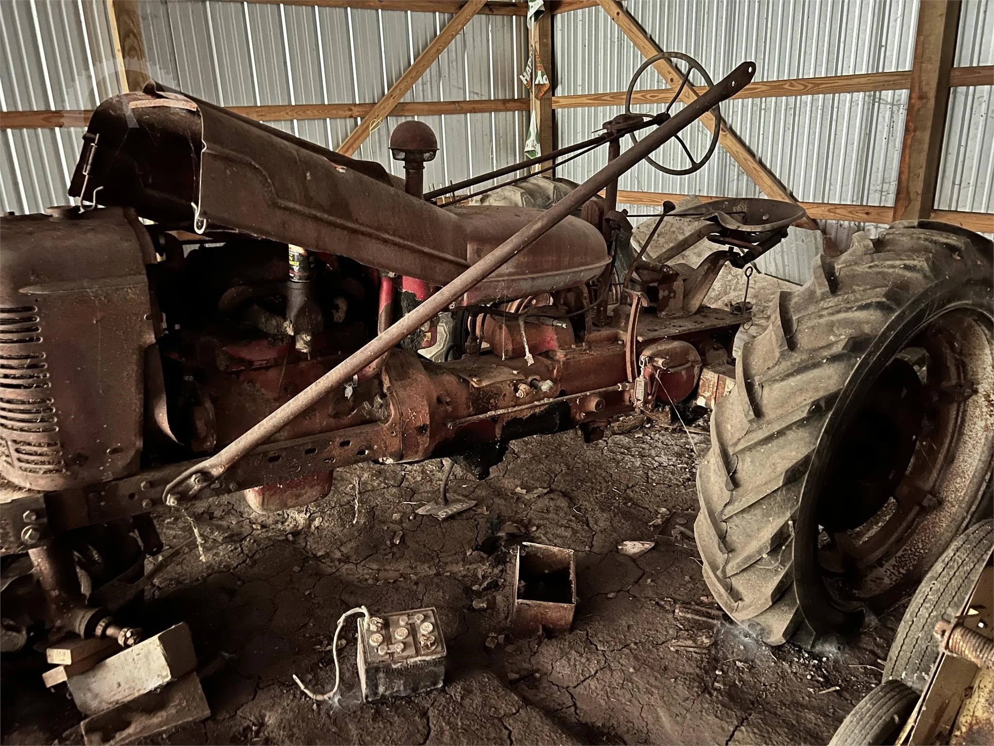 Charlie Taylor's ONLINE Auction - Creston, IA - Rice Auction ...